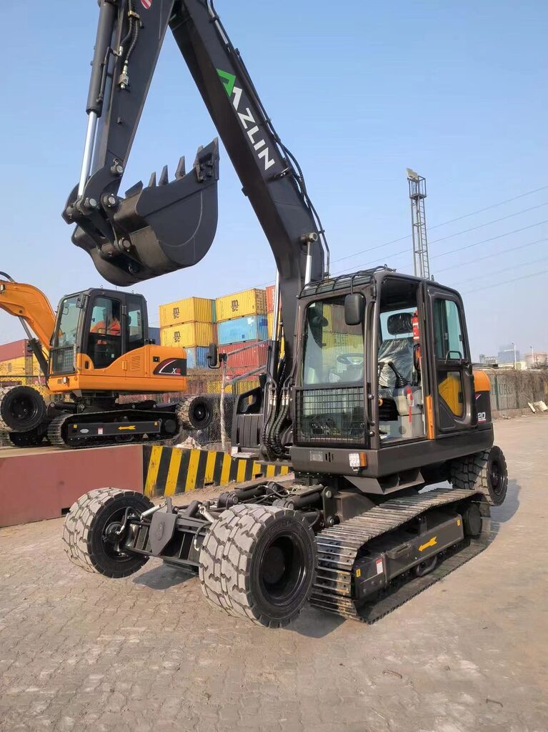 Wheeled-Crawler Excavator Has Completed The Test Run And Exported To ...